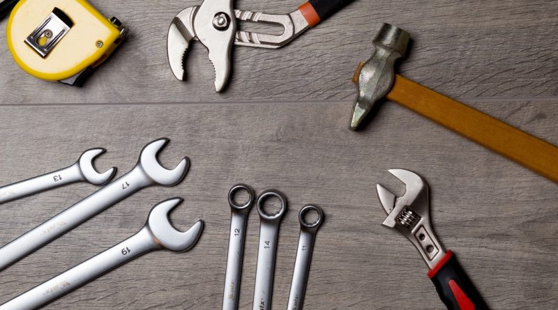 Important Tools to Carry in Your Car Archives - Real Housewives of ...